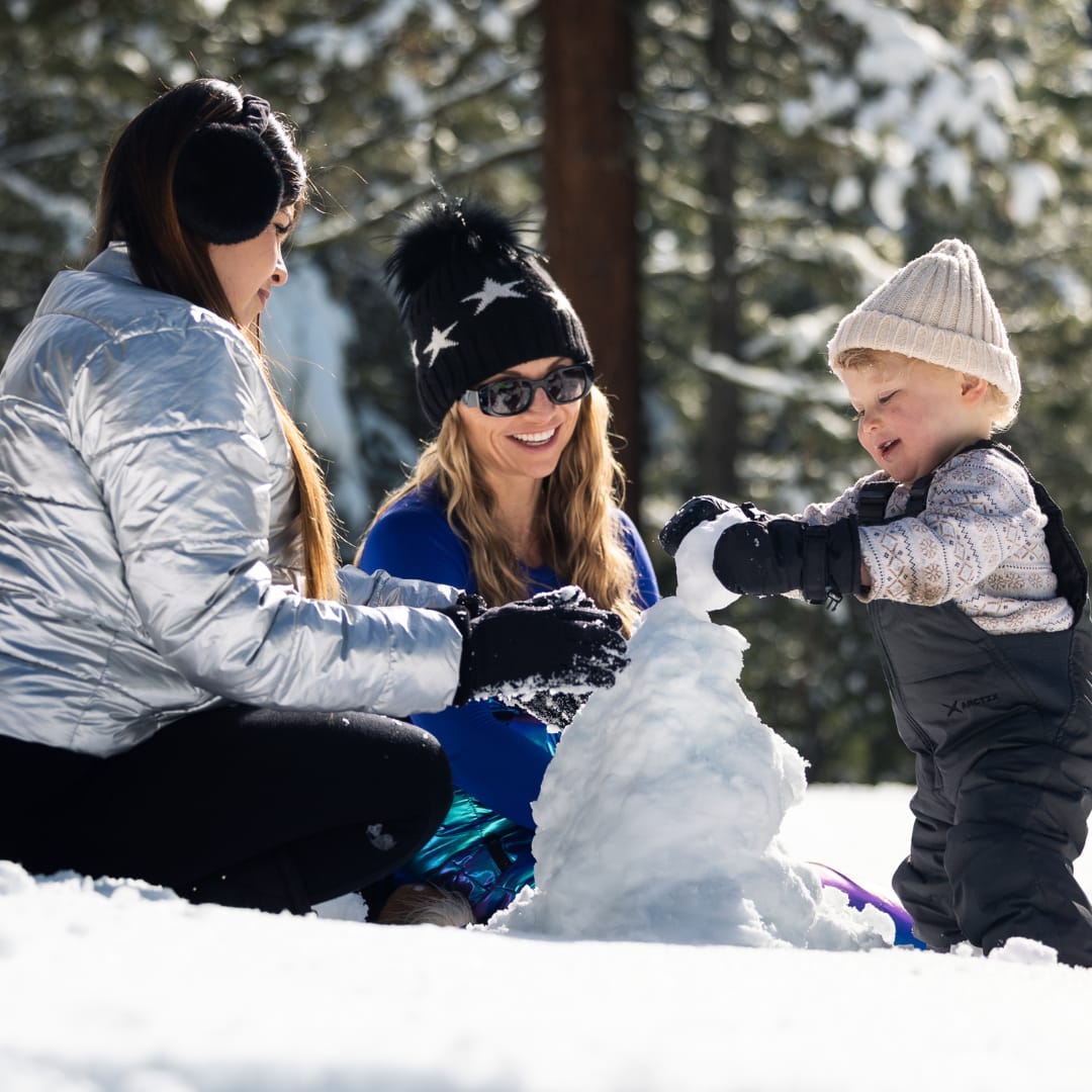 Christmas in Flagstaff: Top Holiday Events, Festive Lights, & Stays