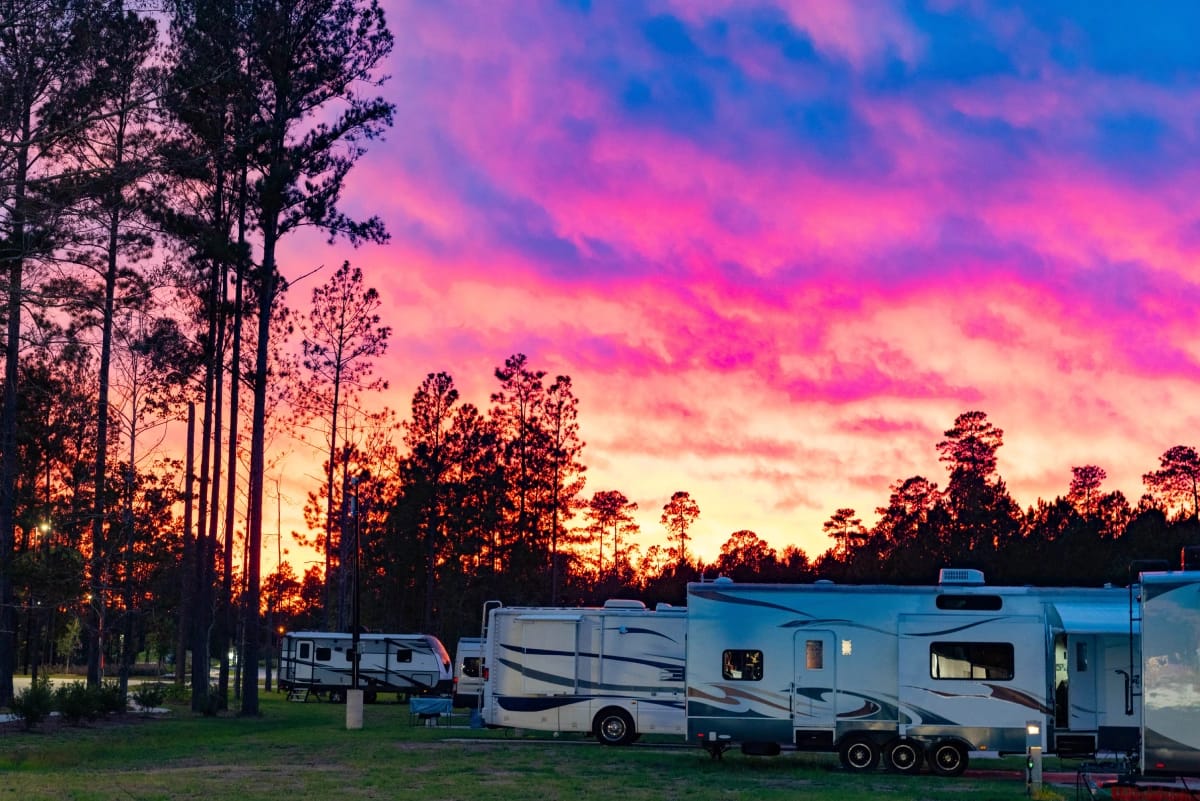 Snowbirding in the South: Discover Comfort and Charm at Savannah Lakes ...